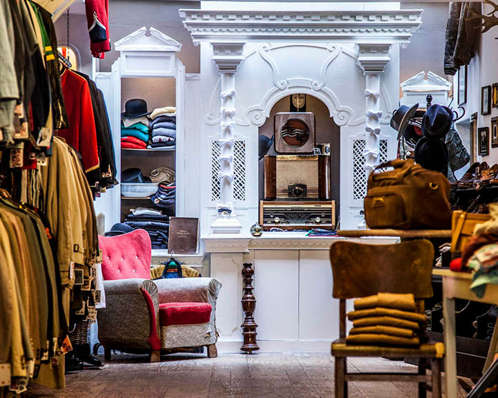 9 Fabulous Vintage European Things to Add to Your Closet