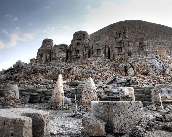 The Discovery of the World’s First Temple and The Mystery Around It