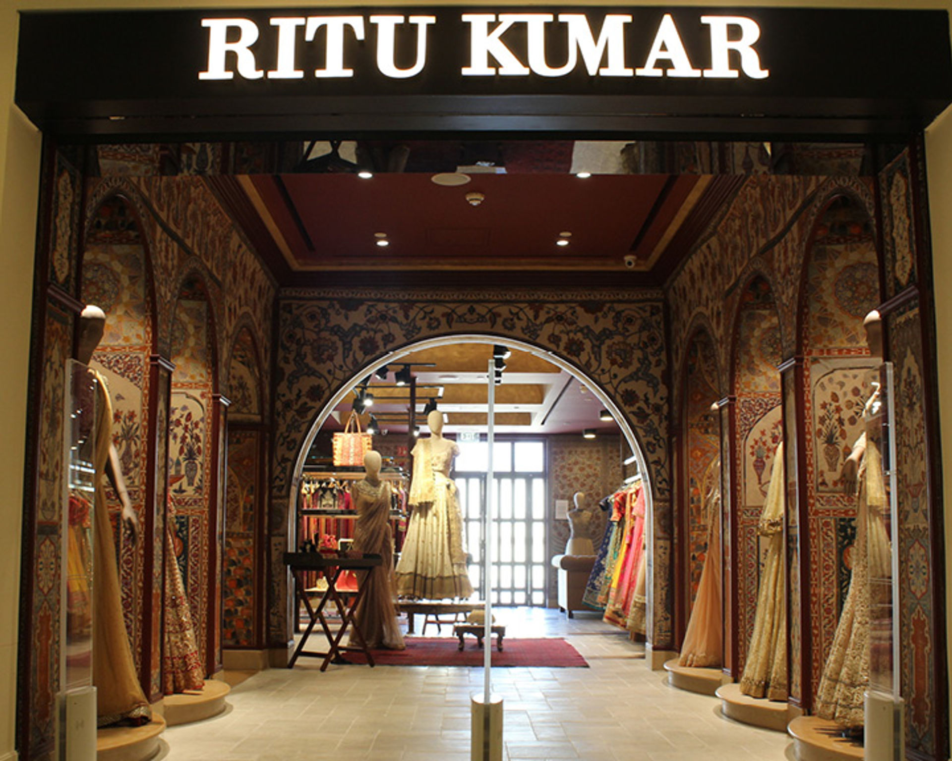 6 Top Designer Stores in Delhi To Visit For Indianwear this Diwali