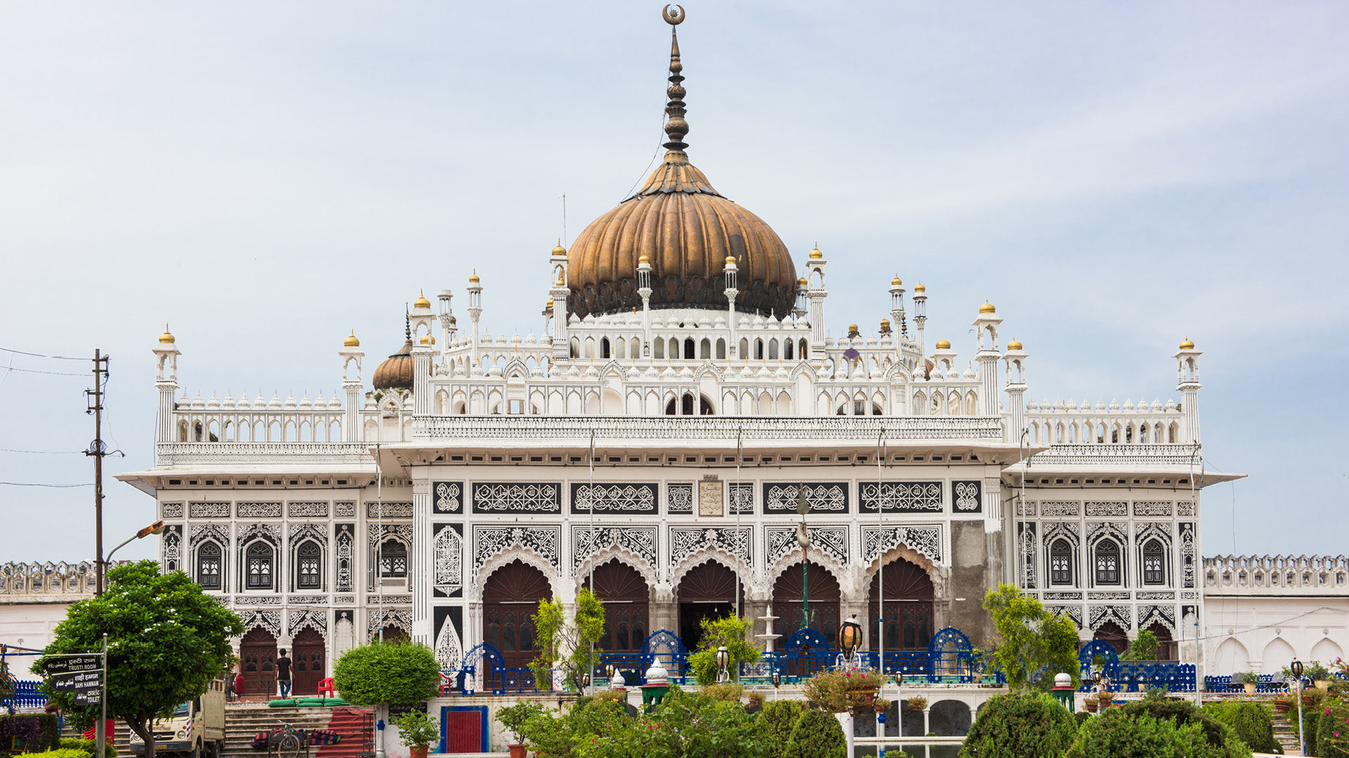 Here's How You Should Spend 24 Hours in Lucknow
