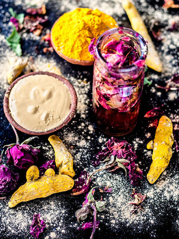 Put That Glow On With These 10 Ubtan Recipes For The Indian Skin!