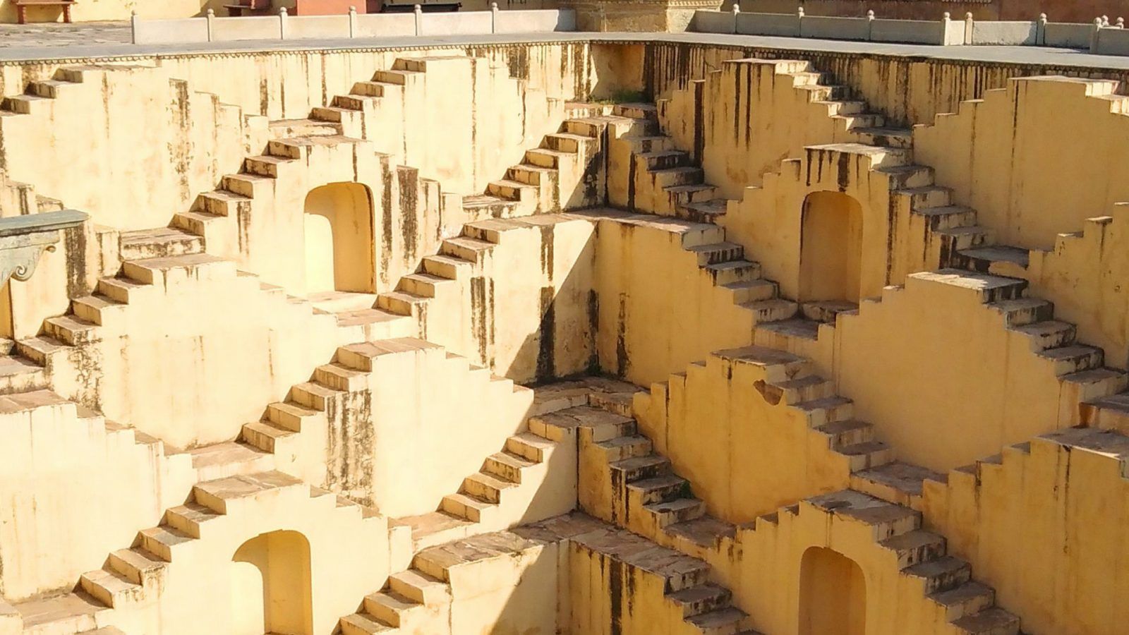 Step Wells In India That You Need To Visit At Least Once In Your Lifetime