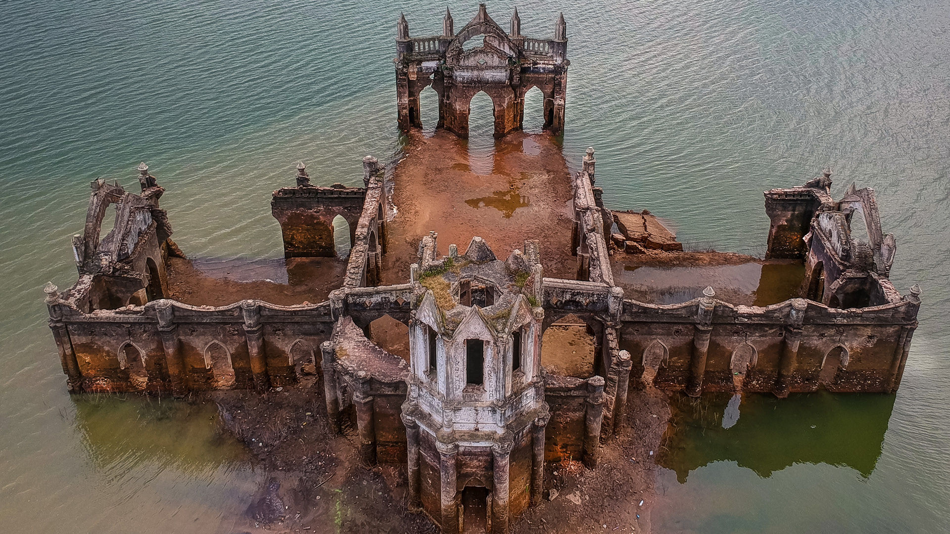 From A Floating Church To Temples That Tell Stories The District Of