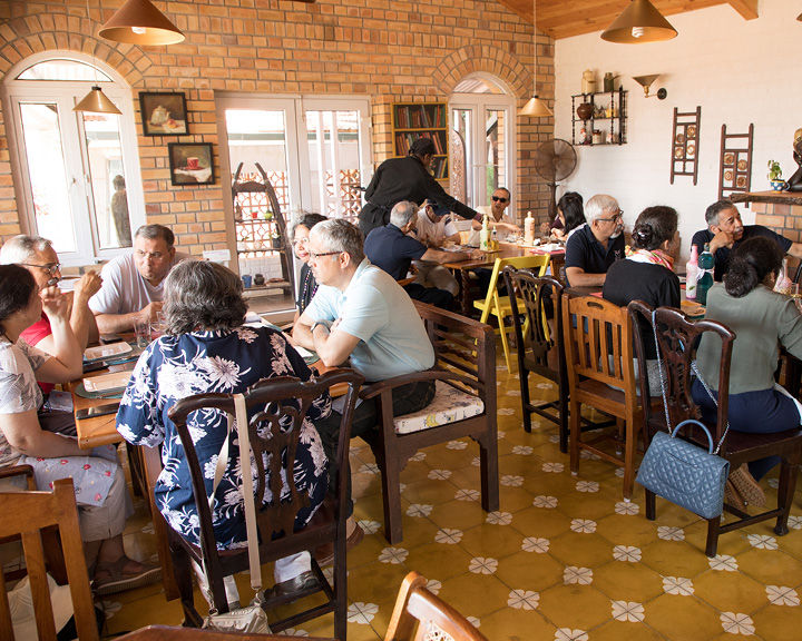 Get Lost In The Old-World Charm Of Coonoor's Food And Guesthouses