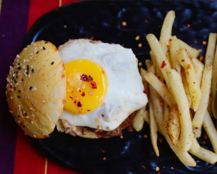 Get Lost In The Old-World Charm Of Coonoor's Food And Guesthouses