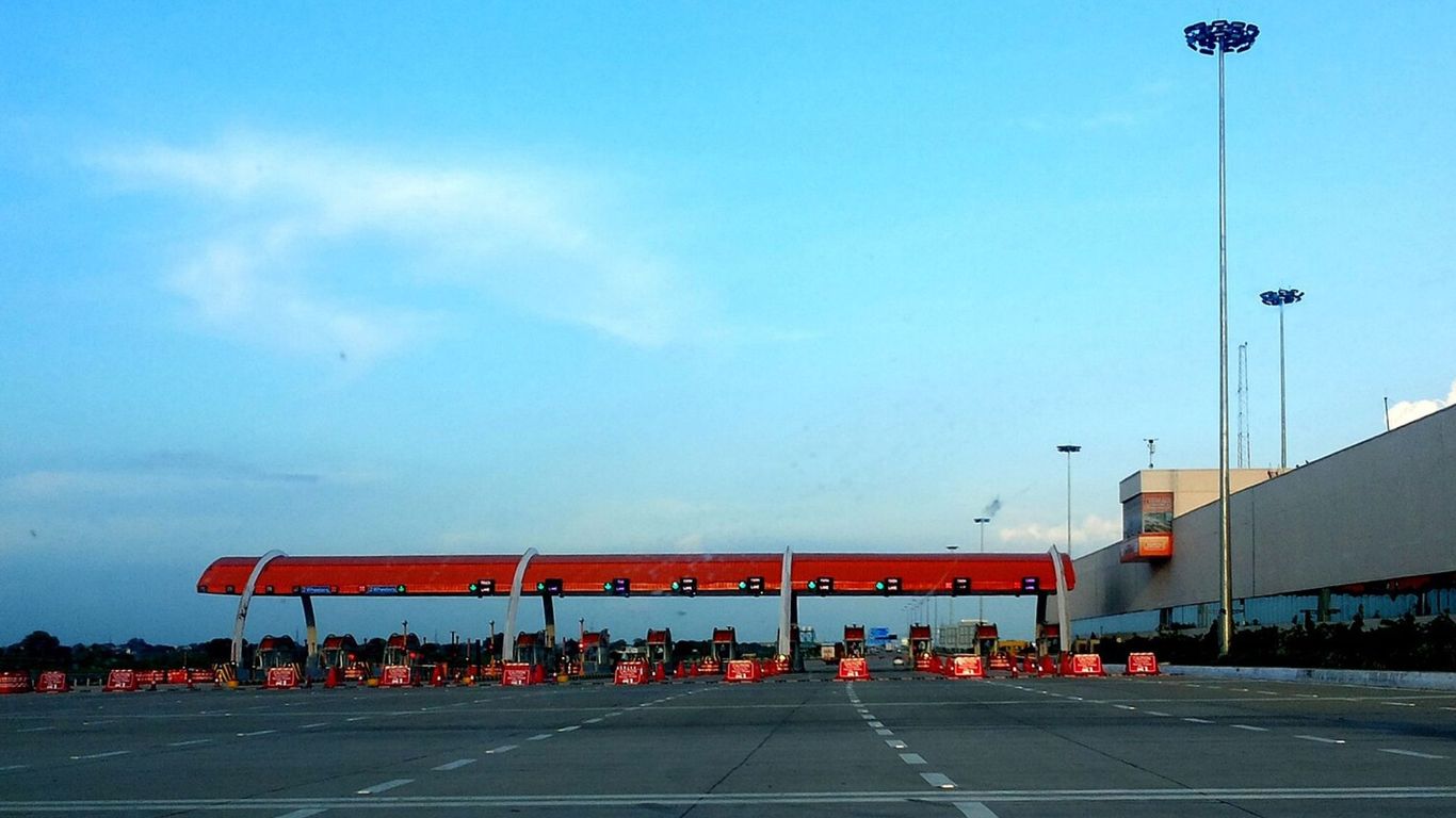 Delhi To Agra Road Trip: The Ultimate Guide To Plan A Weekend Getaway