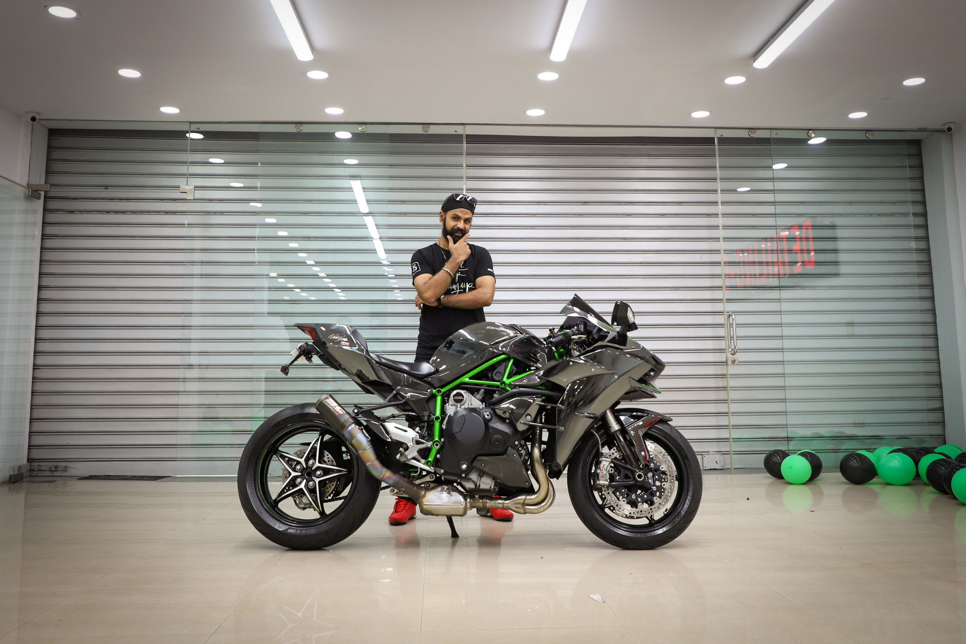 Meet Jasminder Singh -- The First Person To Take A Hayabusa Across The