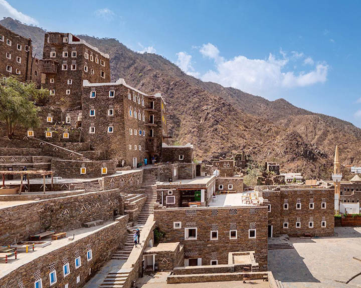 Bucket List: 25 Offbeat Things To Do In The Middle East