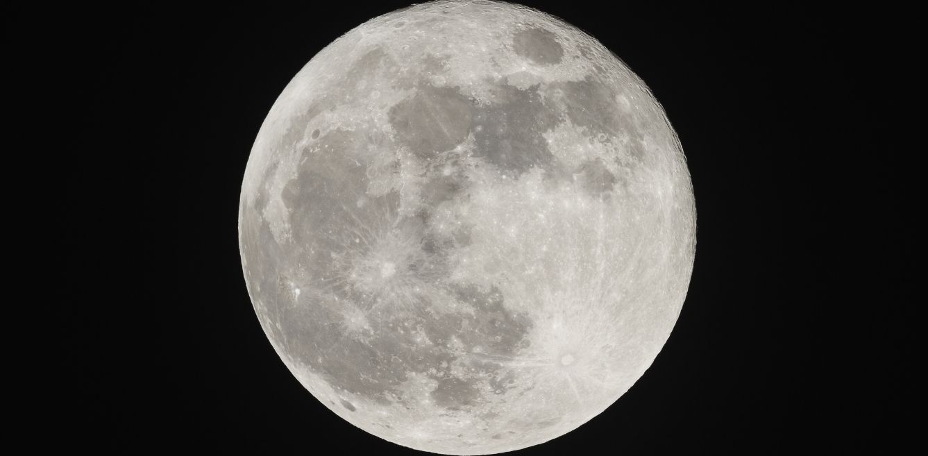 Pune Teenager's Clearest Picture Of The Moon Goes Viral. Here's Why