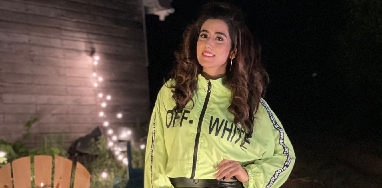 Jonita Gandhi's Travel Bucket List Has These 3 Indian Hill Stations!