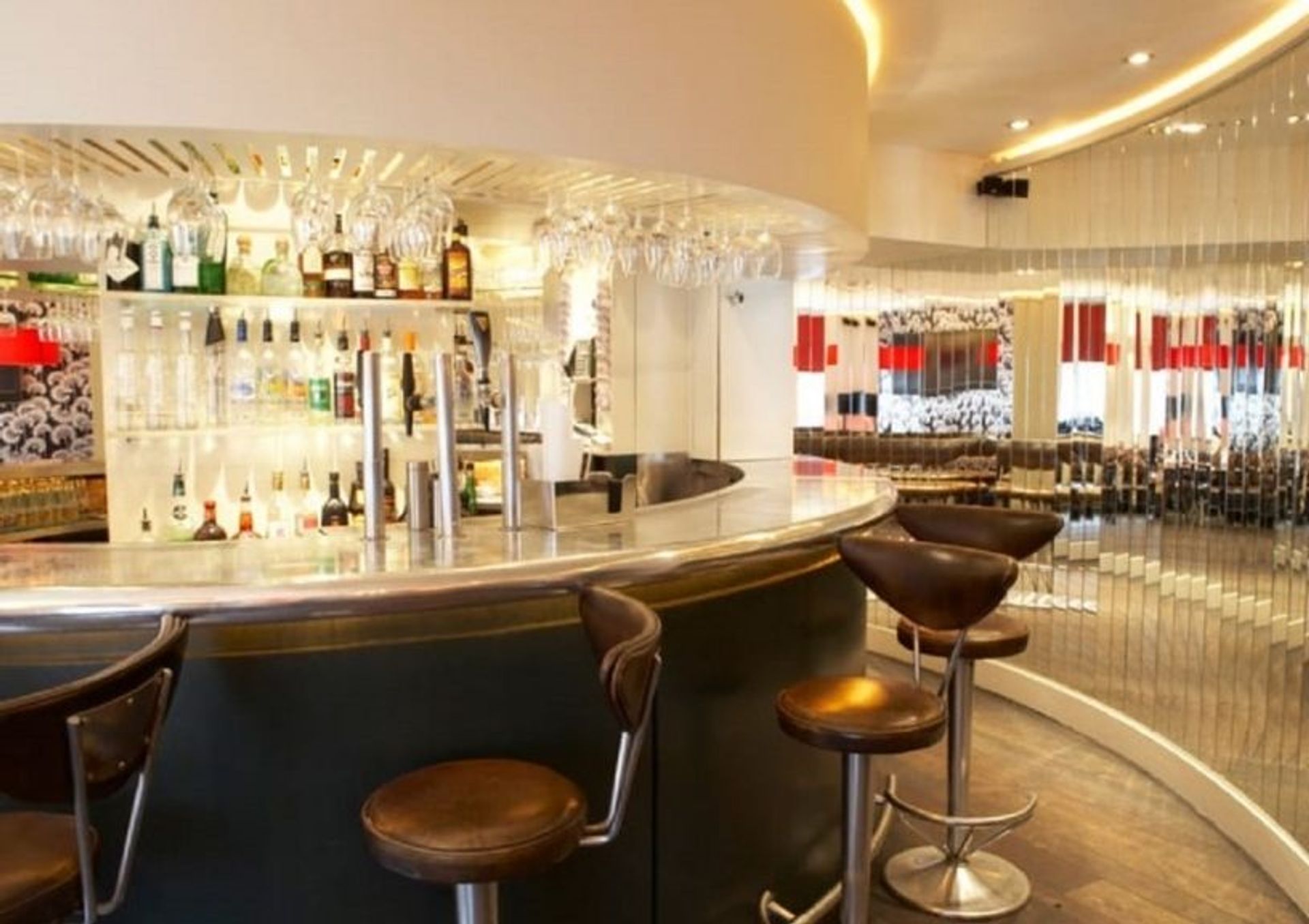 How To Get Entry Into The World's Most Exclusive Private Members' Clubs