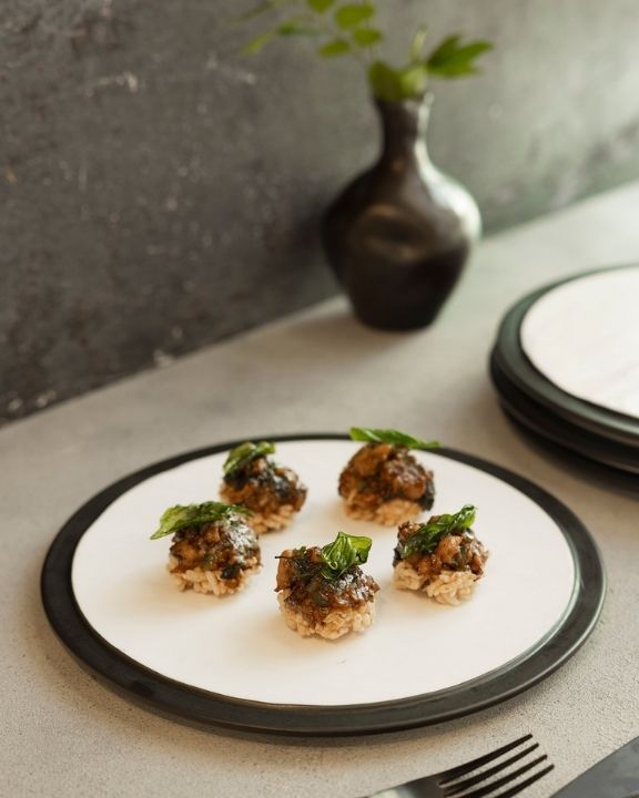 Review Of Khan Market’s ‘Klap’ – Bistro By The Day, Gastro By The Night