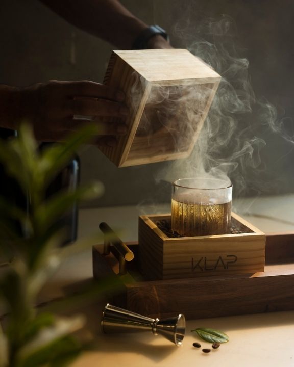 Review Of Khan Market’s ‘Klap’ – Bistro By The Day, Gastro By The Night