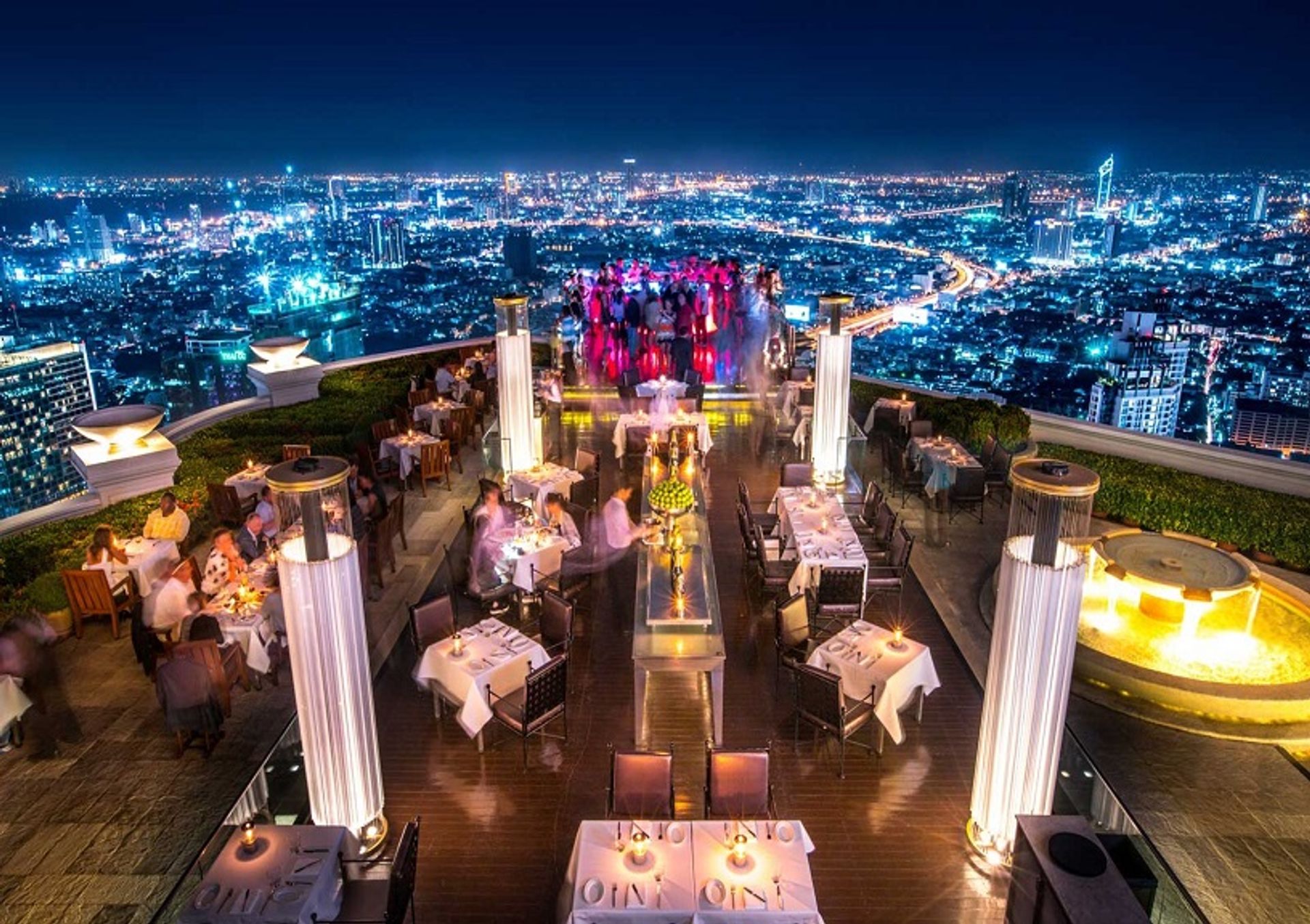 21 Best Hotels Bars Around The World To Grab A Drink