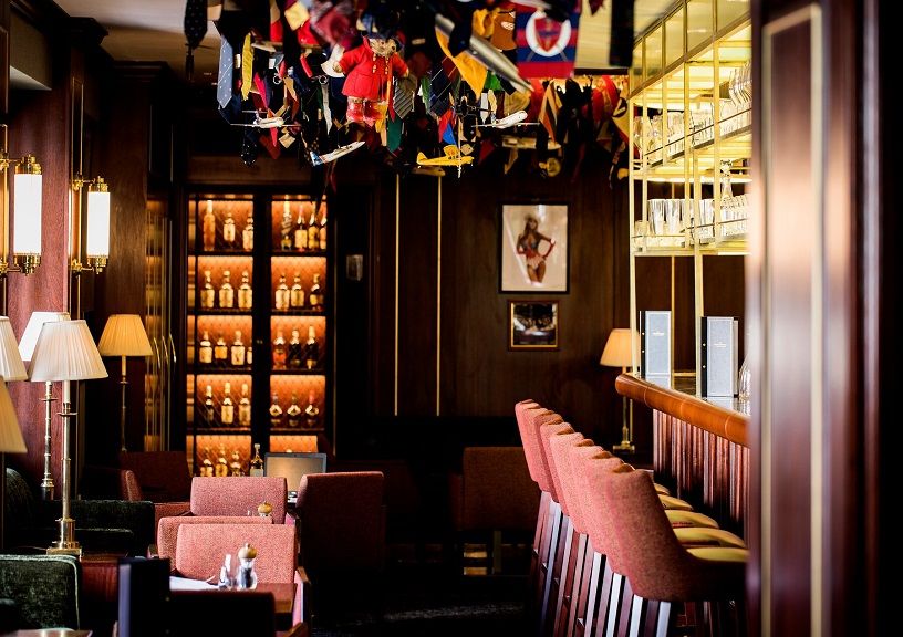 21 Best Hotels Bars Around The World To Grab A Drink