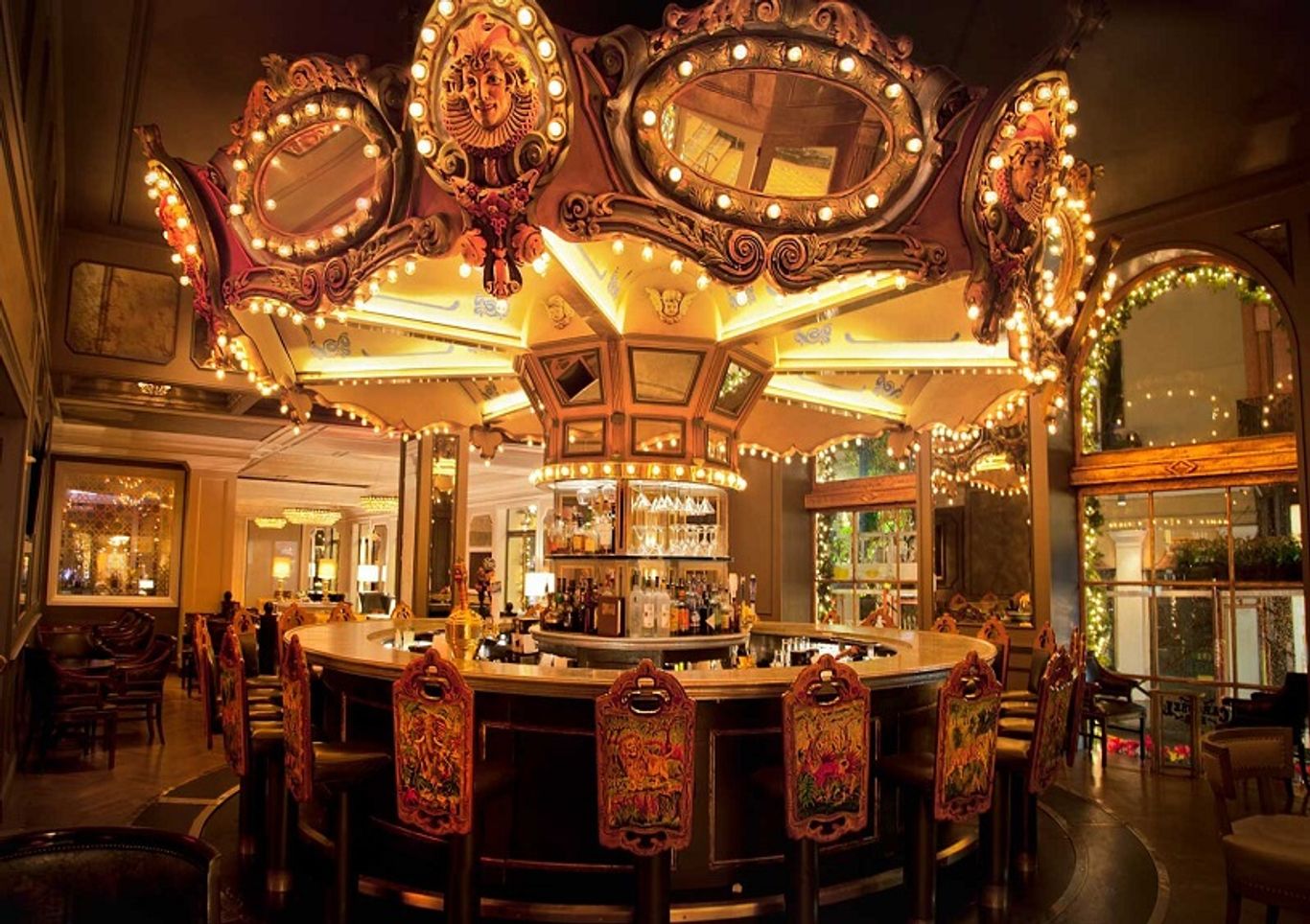 21 Best Hotels Bars Around The World To Grab A Drink
