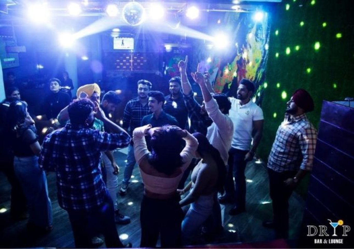 Check Out Our Ultimate Guide To The 10 Best Bars In Chandigarh