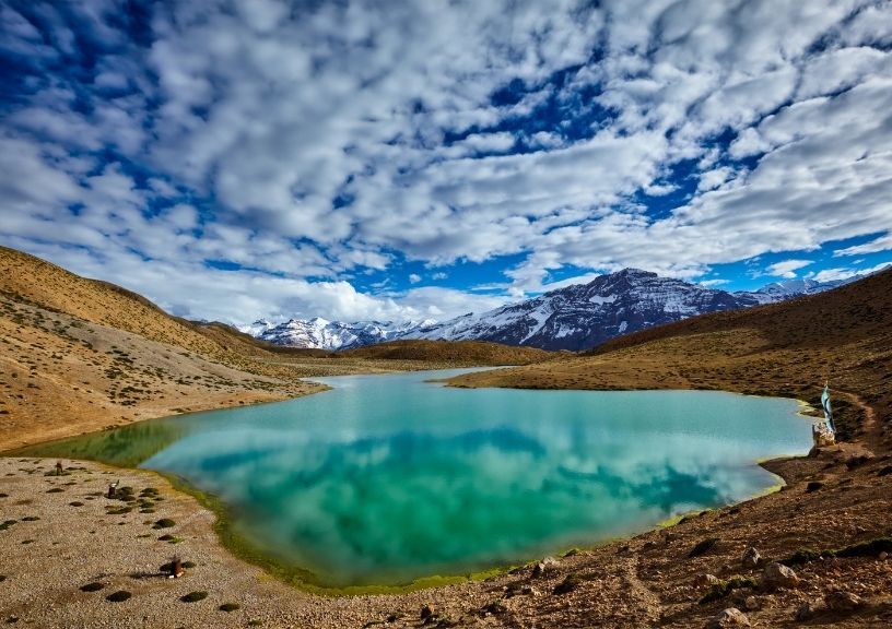 Treks To These 9 Stunning Lakes In India Will Take Your Breath Away
