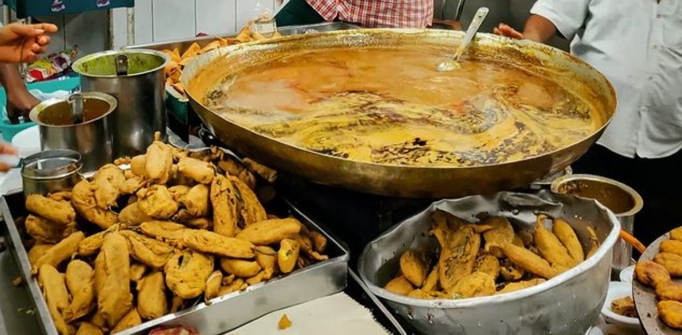 Explore Hyderabad’s Unique Culture Through Its Street Food