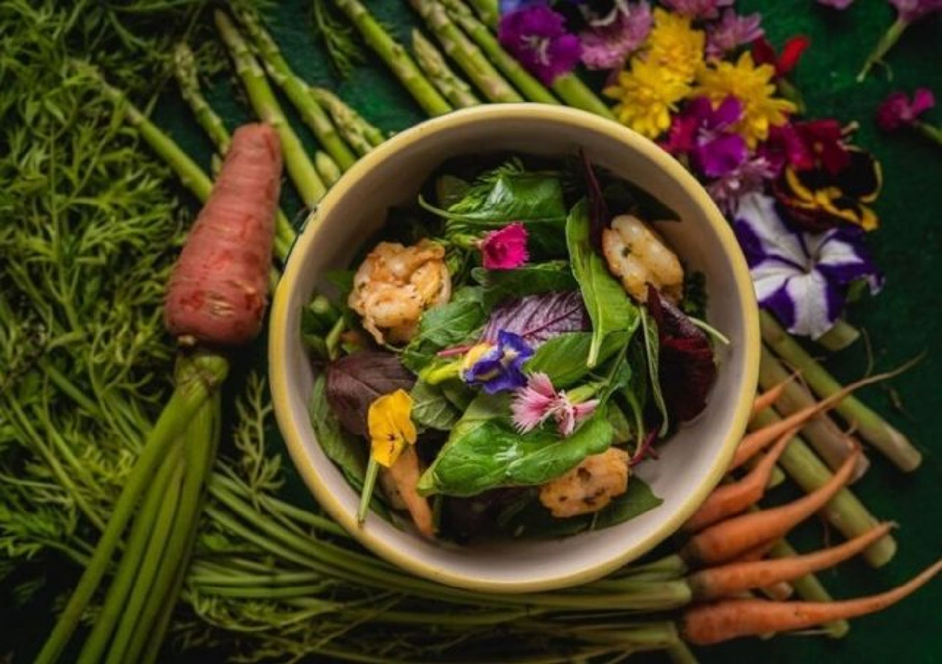 11 Places In Delhi That Offer Good Food And Live Music