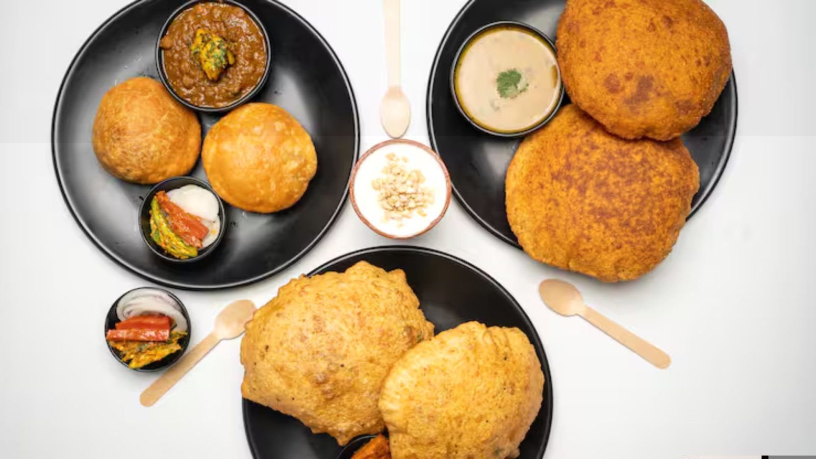 Chandigarh Street Food Delights With Kulchas, Burgers, Lassi And More