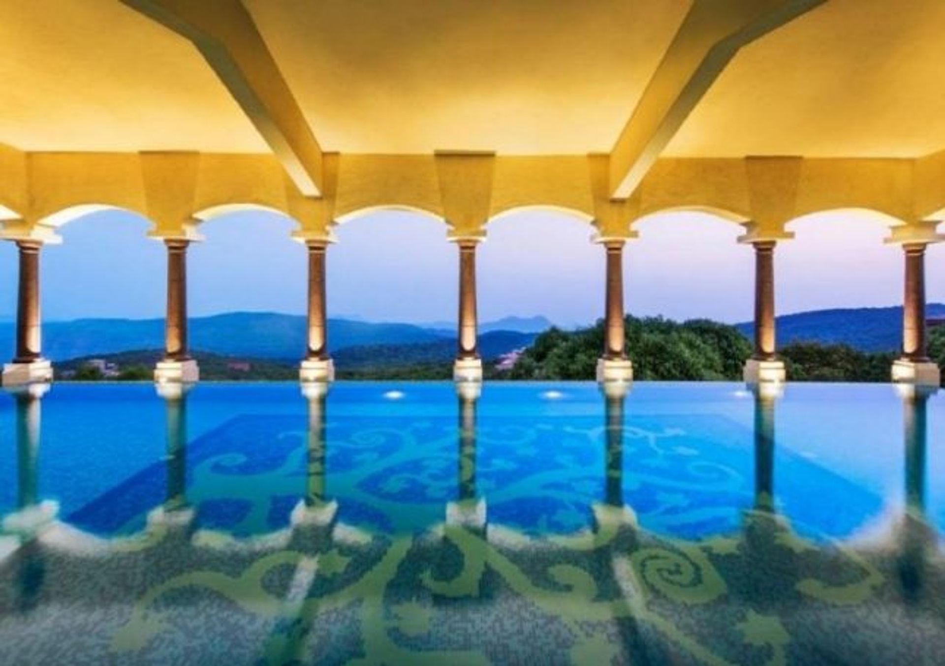 Infinity Pools in India That Overlook Nature’s Most Stunning Landscapes