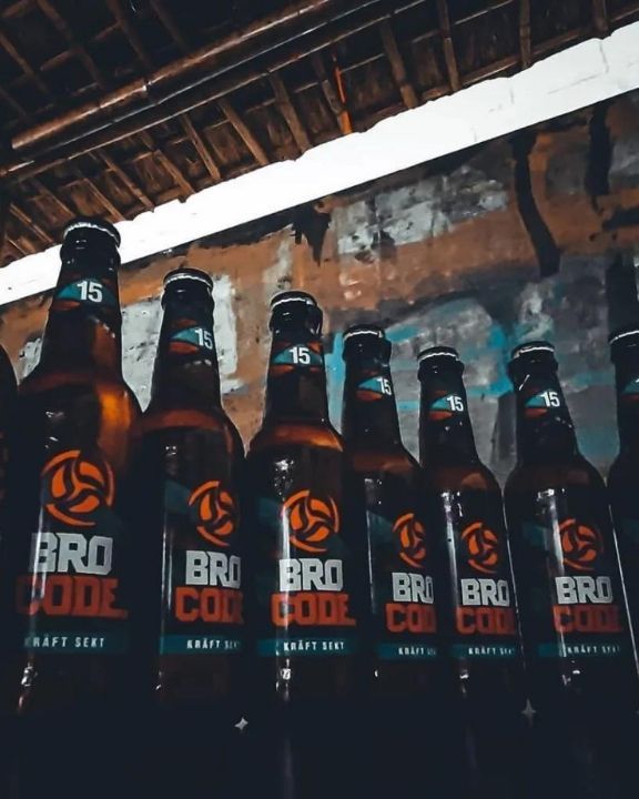 Add These 11 Homegrown Beer Brands To Your Home Bar This Summer