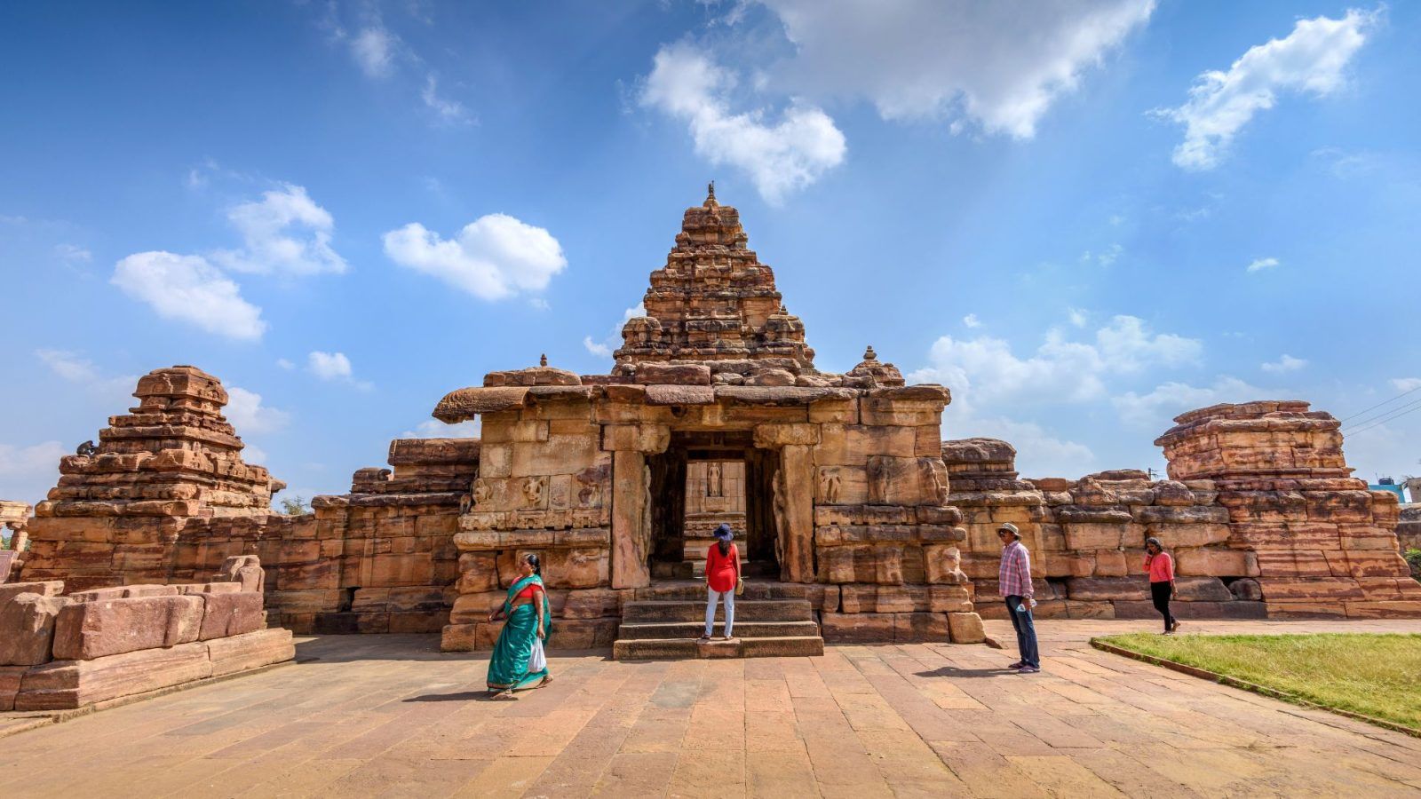 World Heritage Day: 8 Iconic Indian Monuments Built By Women