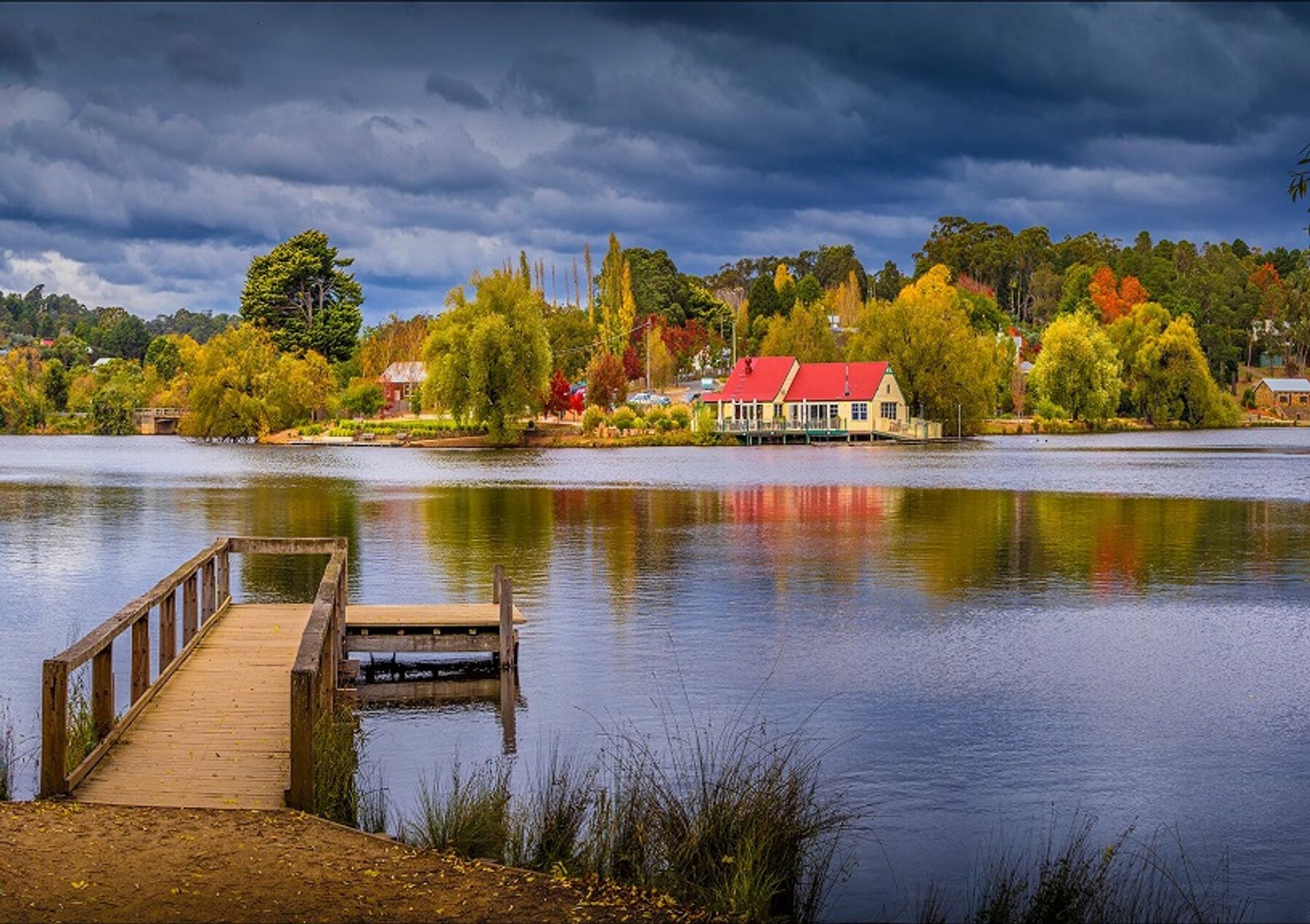 20 Best Small Towns In Australia — From The Coast To The Countryside