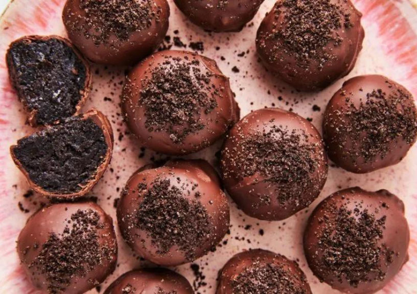 6 Fuss-Free, No-Bake Desserts For When You Need Something Sweet