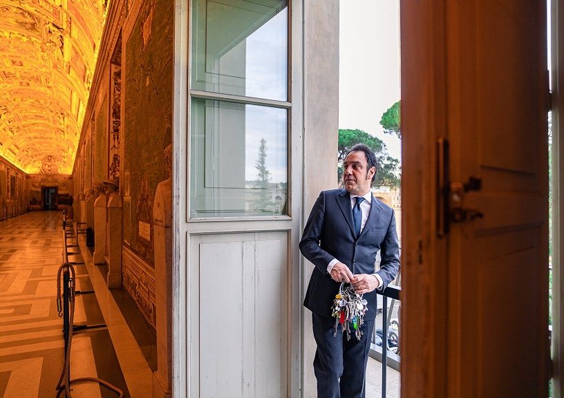 Explore The Vatican Museums Before Dawn With The Head Key Keeper