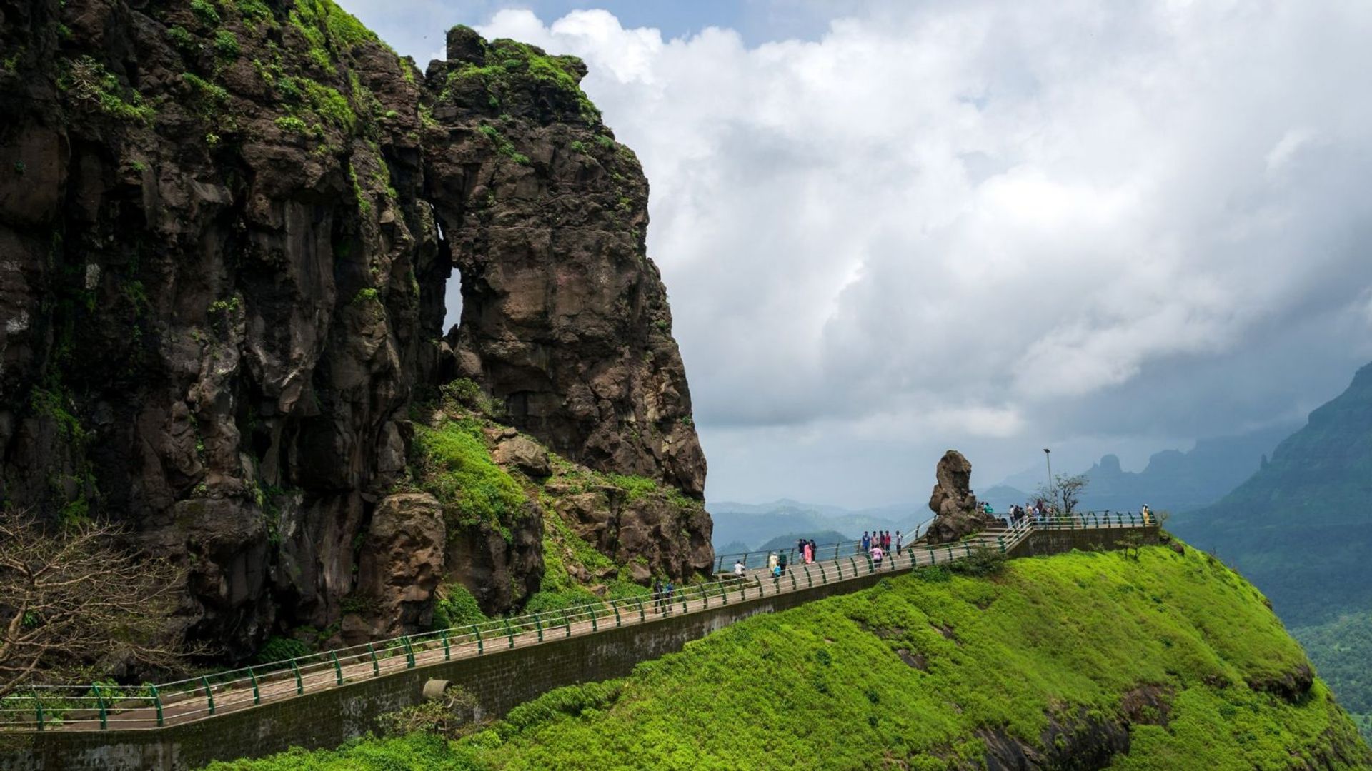 Places To Visit Near Pune That Promise Ample Natural Beauty, Adventure