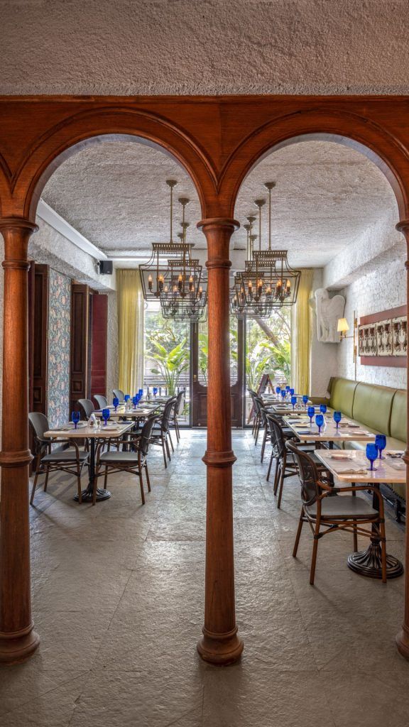 TL Reviews: Beyond Designs Bistro, Where Food Meets Art In New Delhi