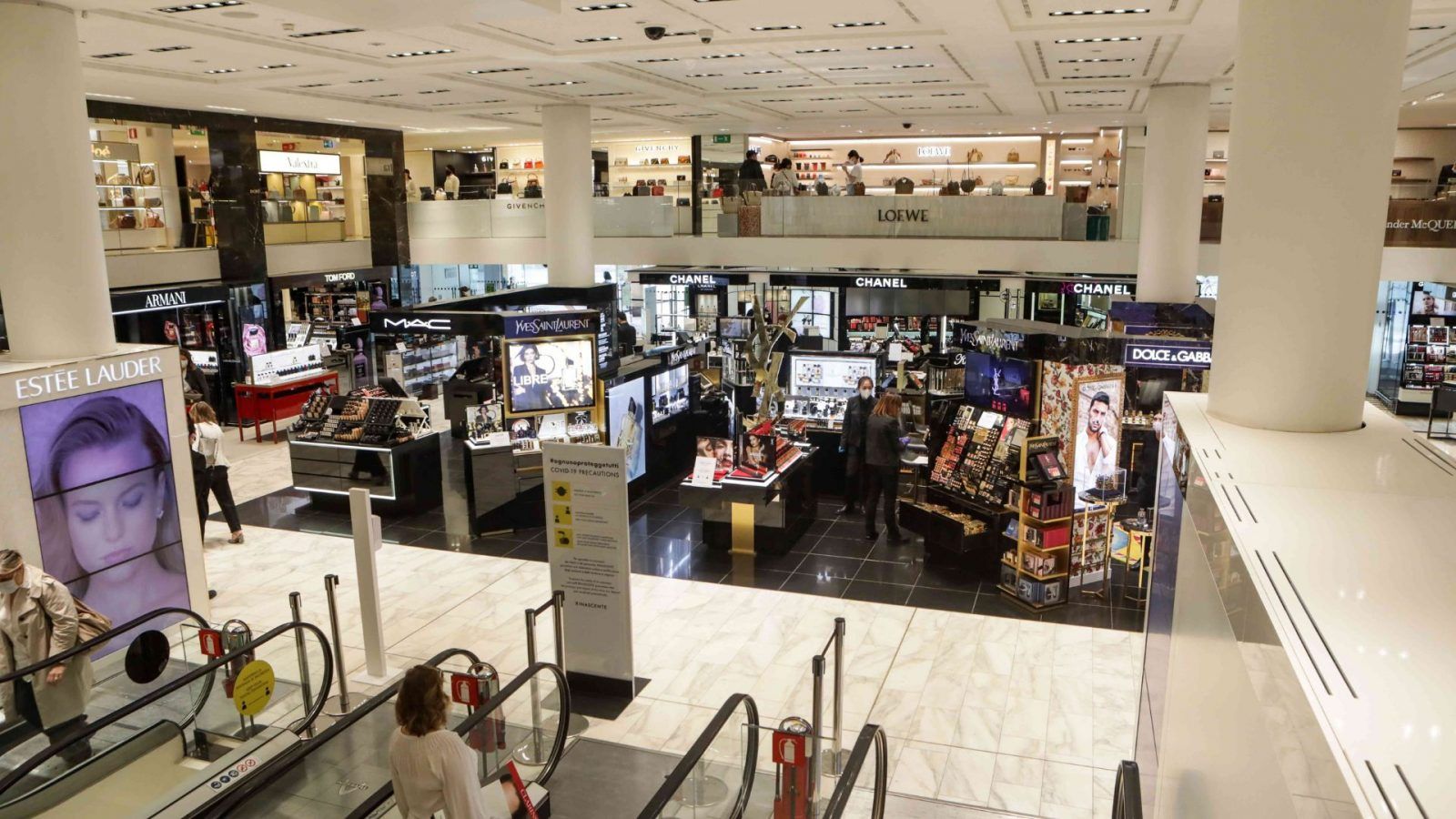 This Roman Aqueduct Is Hidden In An Italian Department Store