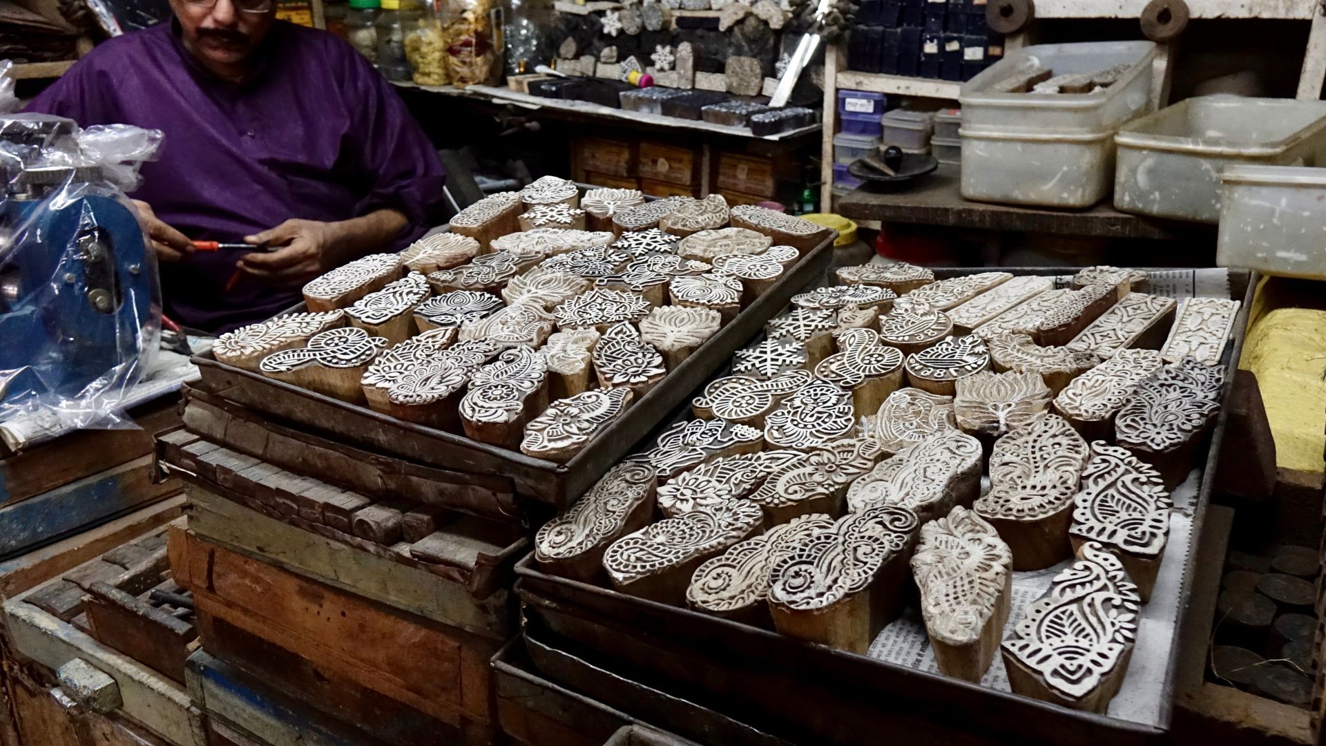 Shopping In Lucknow: Best Markets Across The City Of Nawabs