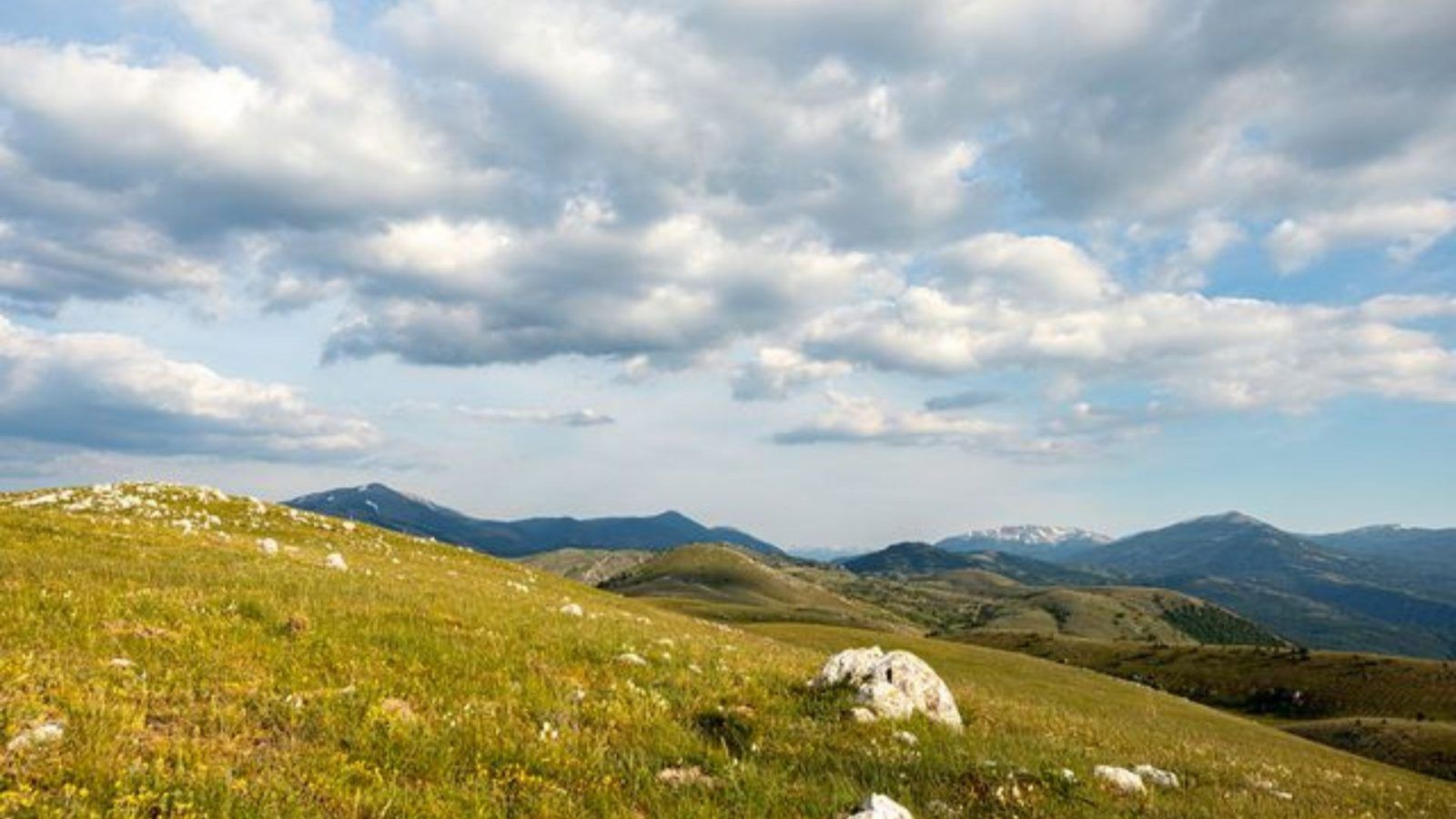 This Hidden Region In Italy Has 25 Charming Towns