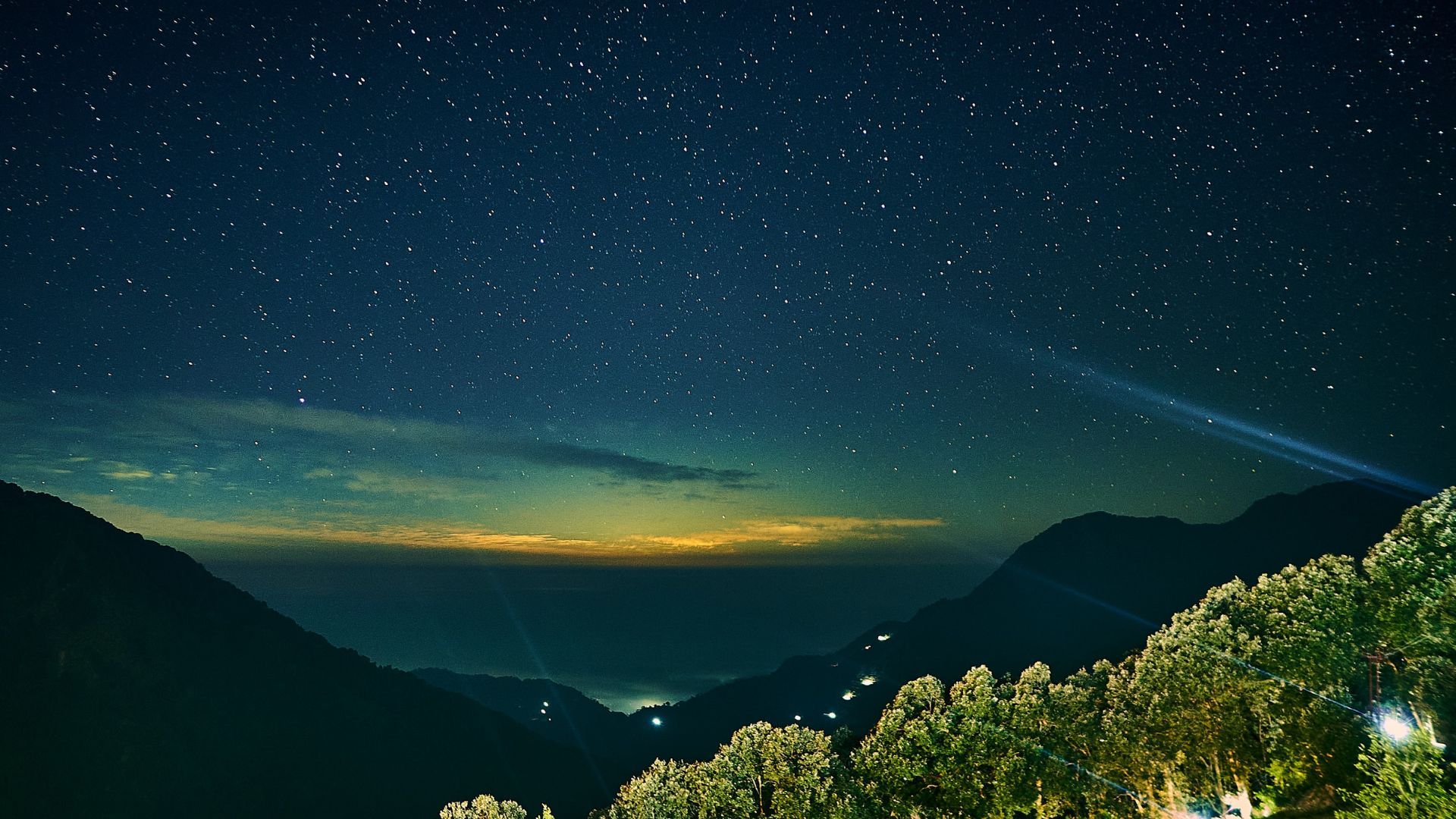 Full Moon Tourism: Where To See The Moon In All Its Glory In India