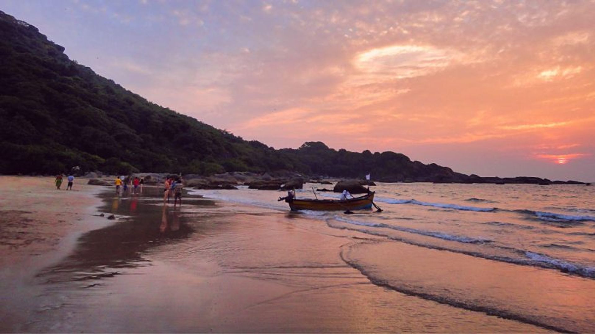 These 18 Hidden Beaches In Goa Are A Treat To Explore