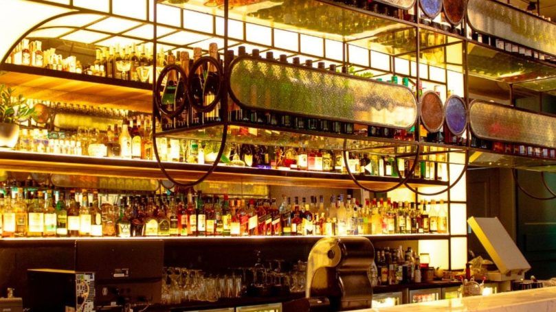 The Best Pubs In Mumbai To Eat And Drink