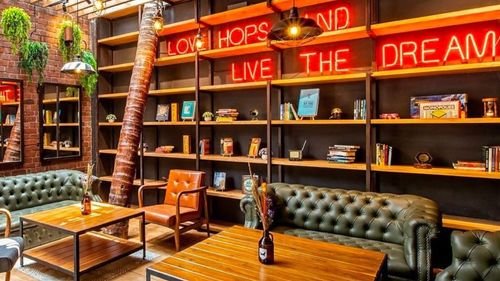 The Best Pubs In Mumbai To Eat And Drink