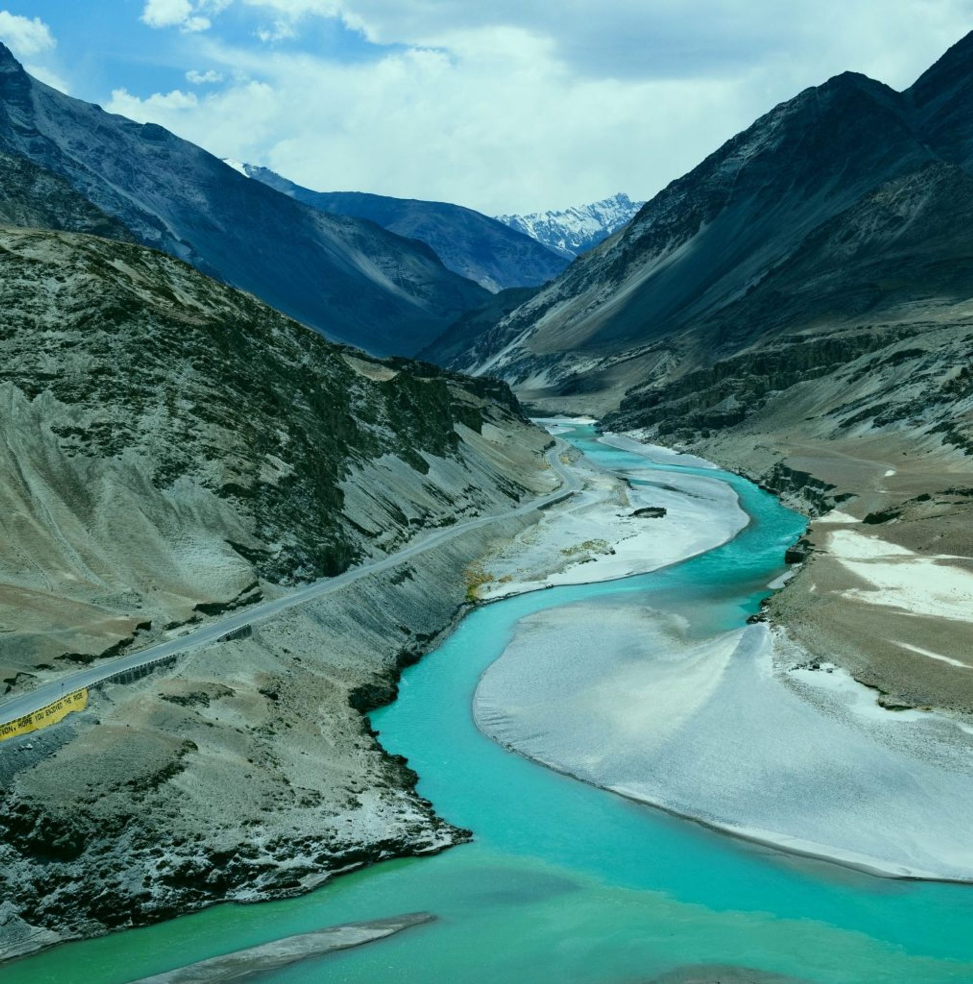 All You Need To Know About The First Pangong Frozen Lake Marathon