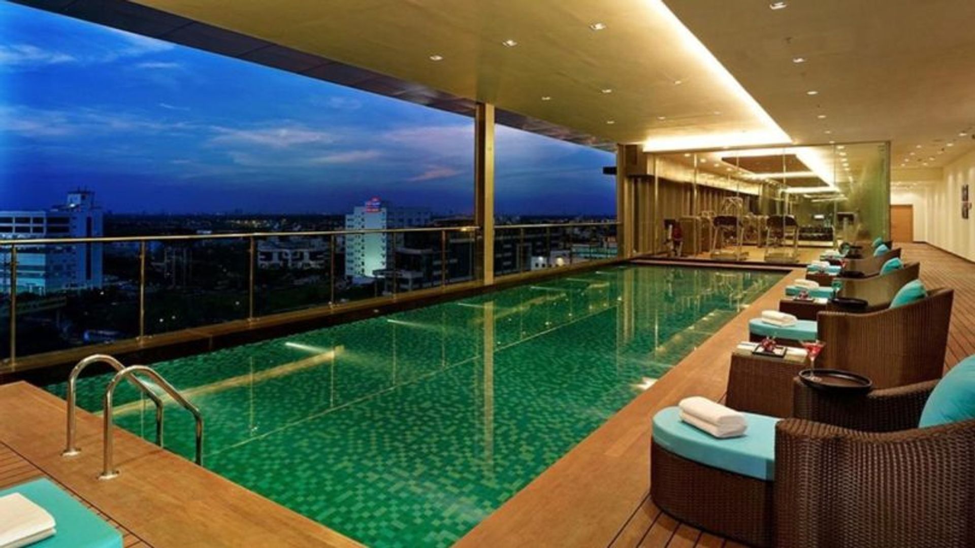 21 Luxury Hotels In Kolkata That Are Worth Your Stay & Money