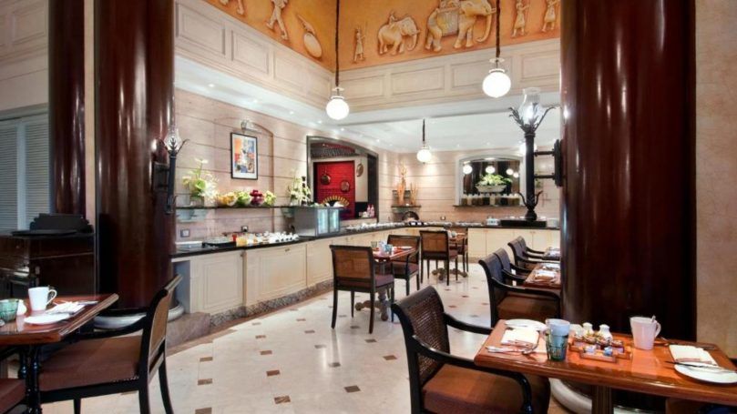 Here's Your Guide To The Best Breakfast Places In Mumbai