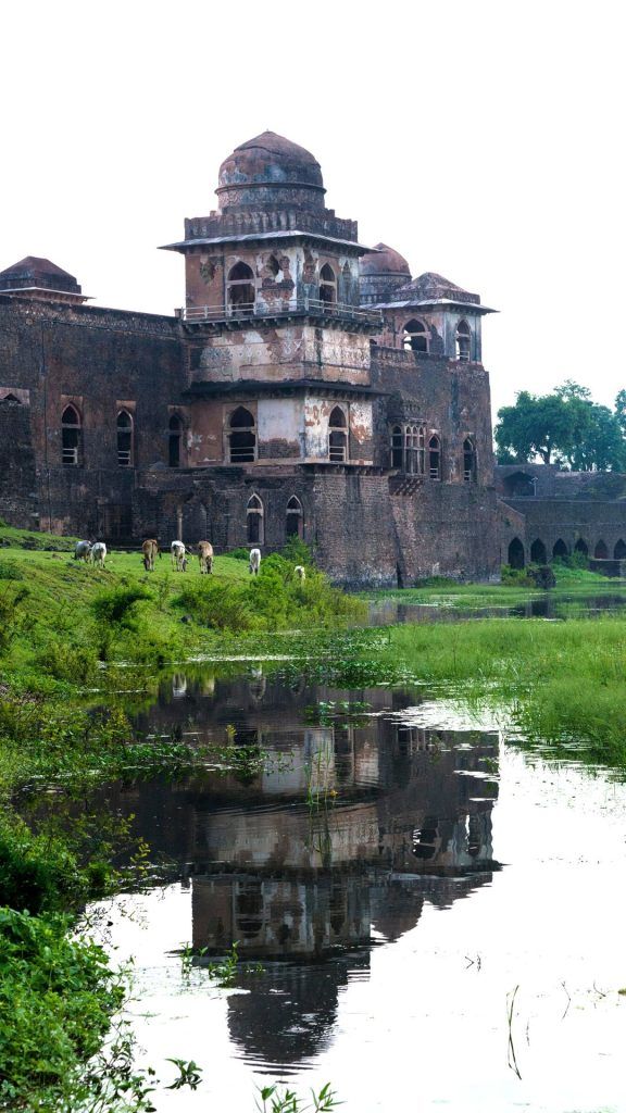 A Traveller's Tale Of This Year's Mandu Festival In Madhya Pradesh