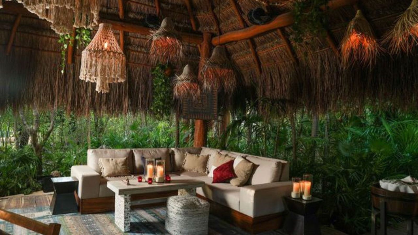 This Luxury Beach Hotel In Mexico Just Opened A Secret Bar