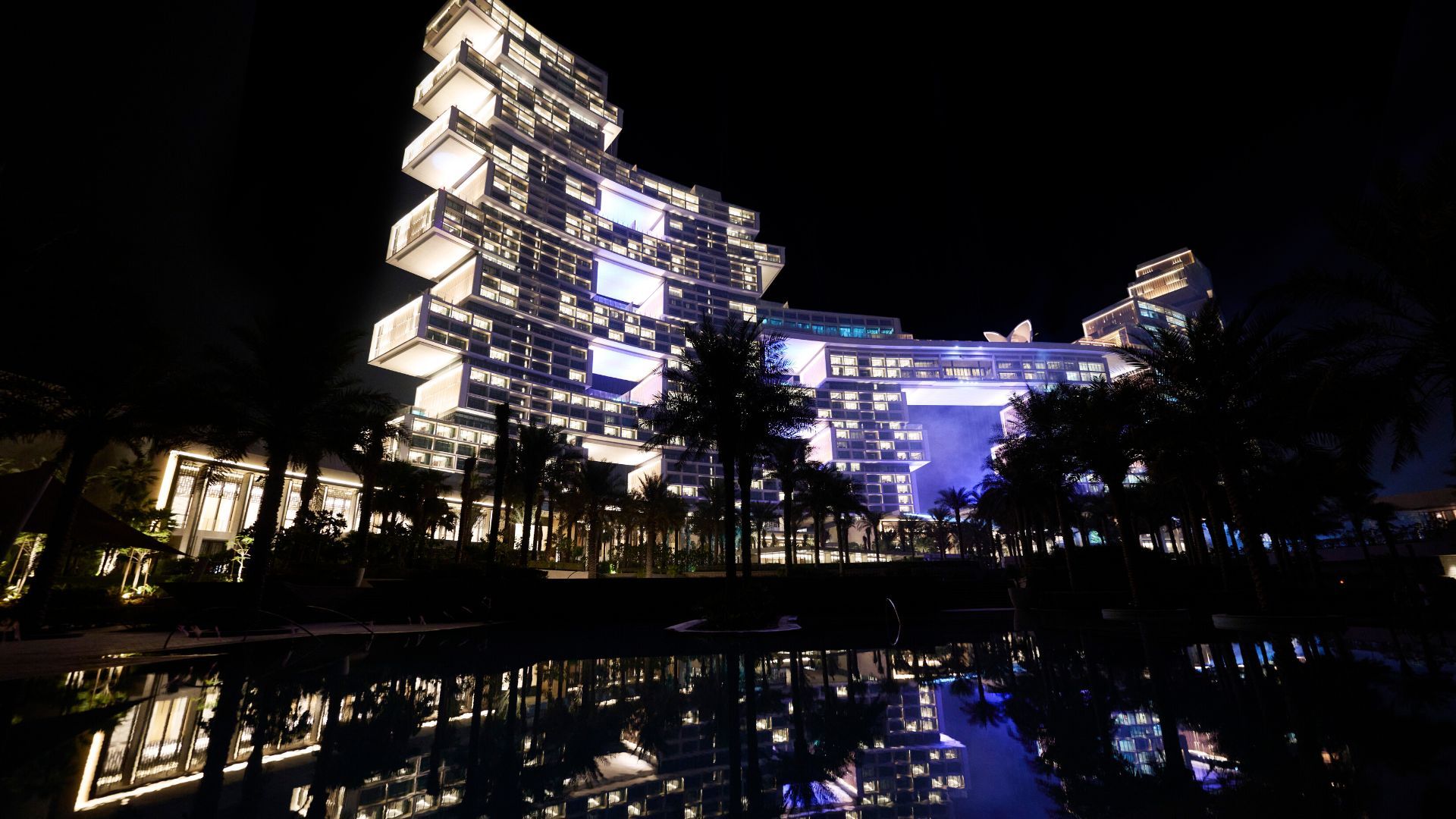 7 Reasons Why Atlantis The Royal's Reveal Is The Talk Of The Town