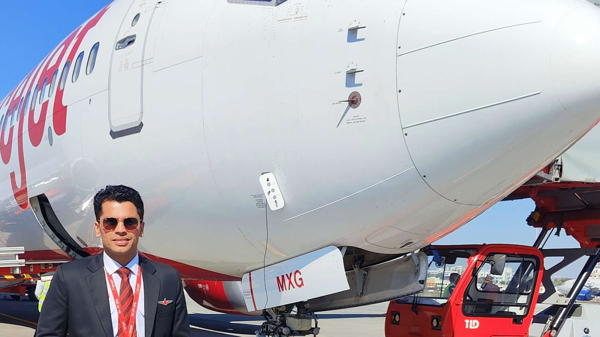 Meet Captain Mohit Teotia, The Pilot Who Makes Announcements In Prose