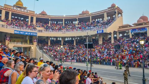 Wagah Border Attari Beating Retreat Ceremony: Parade Timings & Tickets 2024