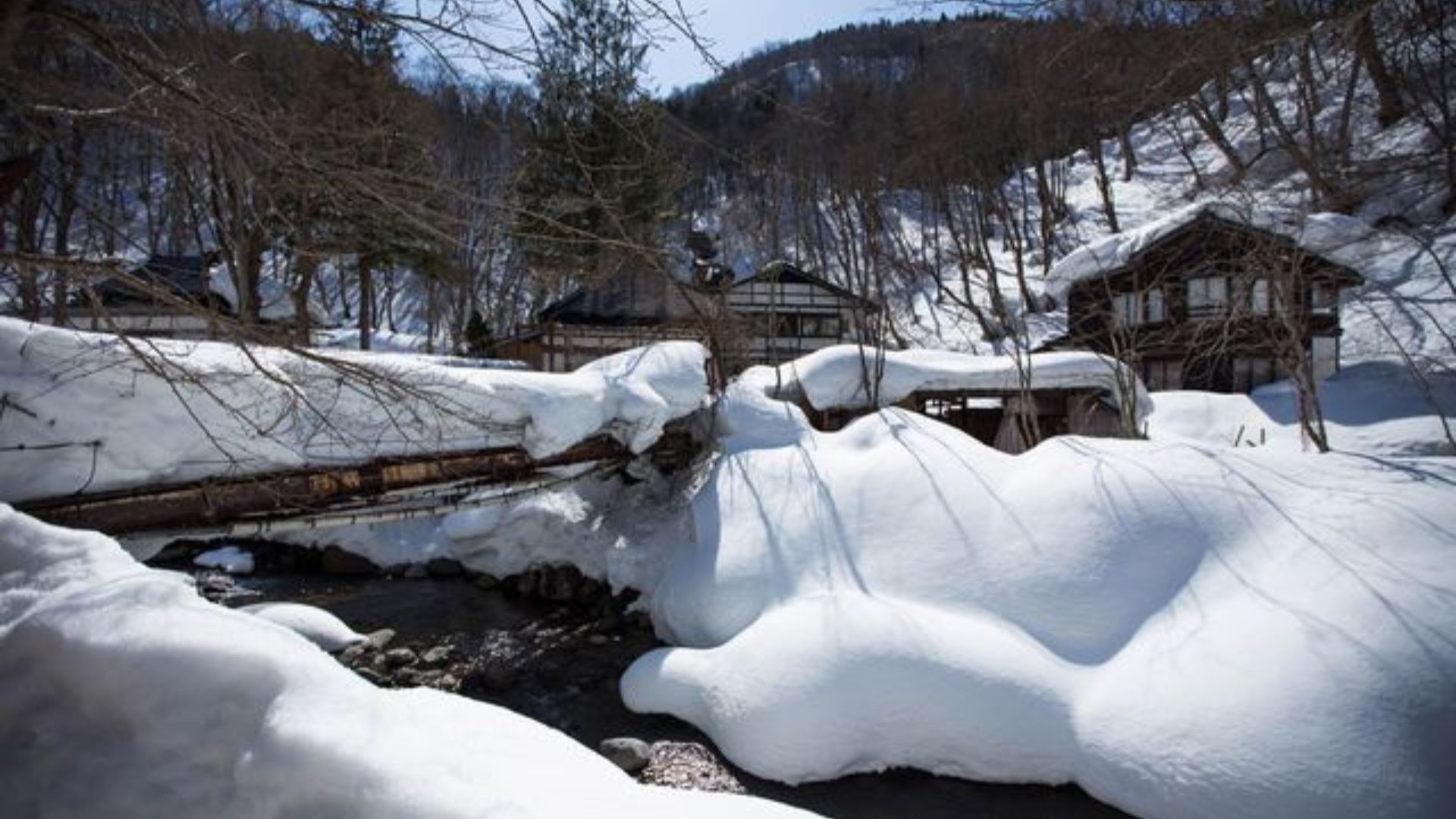 This Gorgeous Japanese Inn Is An Off-The-Grid Paradise