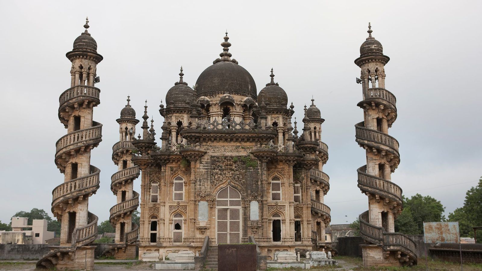 20 spectacular places to visit in Gujarat